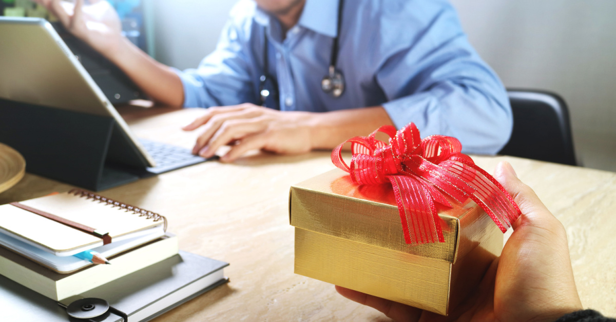 Top 21 Thoughtful Gifts for Fellow Doctors: Elevate Their Professional ...